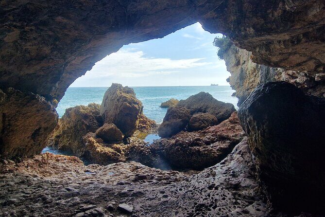 Lisbon: Jeep and Boat Adventure to Arrábida + Hotel Pick-Up - FAQ