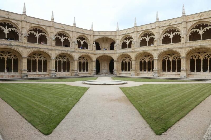 Lisbon: Jerónimos Entrance Tickets with Tuk-Tuk Tour - An In-Depth Look at the Tour Experience