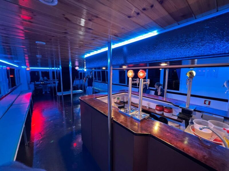 Lisbon: New Year's Eve with Live Dj Fireworks and Open Bar - The Experience: An In-Depth Review