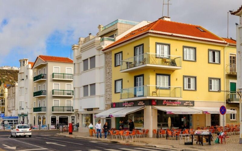 Lisbon: Óbidos, Nazaré, and Fátima Private Day Trip - Frequently Asked Questions