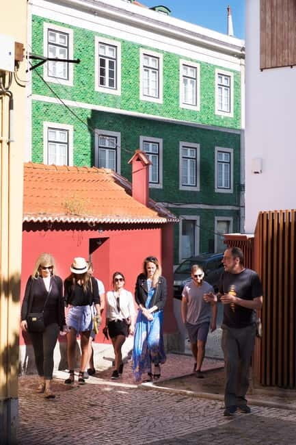 Lisbon: Off the beaten path Downtown Walk with a Local - FAQ