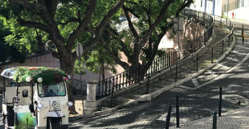 Lisbon: Old City Standard Private Guided Tour by Tuk-Tuk - FAQ