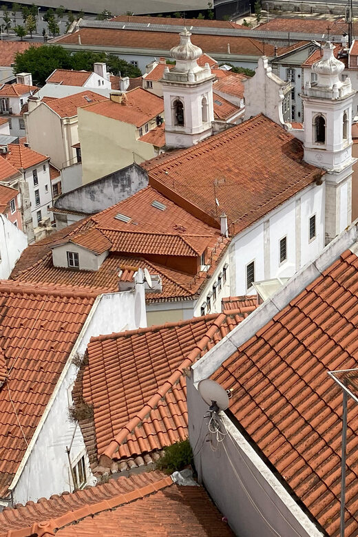 Lisbon: Old Town and Chiado Vintage Car Tour - Navigating the Logistics