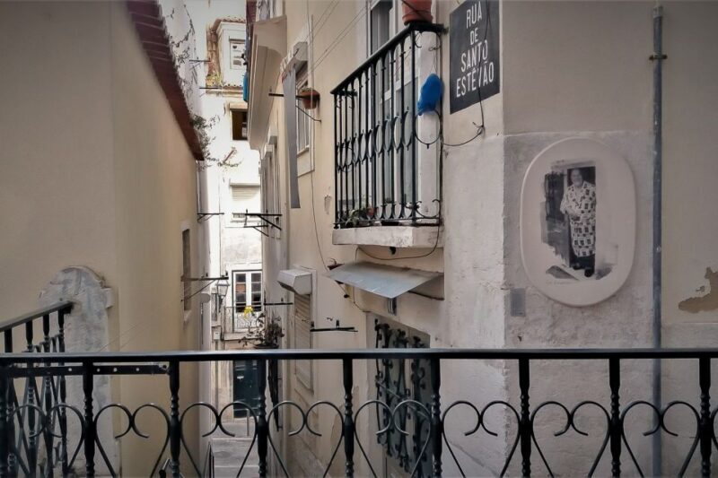 Lisbon: Old Town Private Walking Tour - Inside Access and Personalization