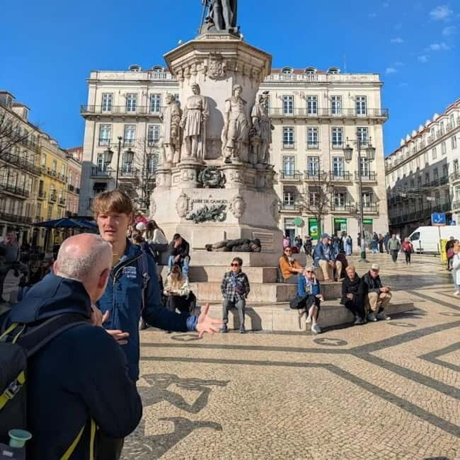 Lisbon on foot: From the hills to the river - Dutch guide - Exploring Lisbon on foot: a detailed look