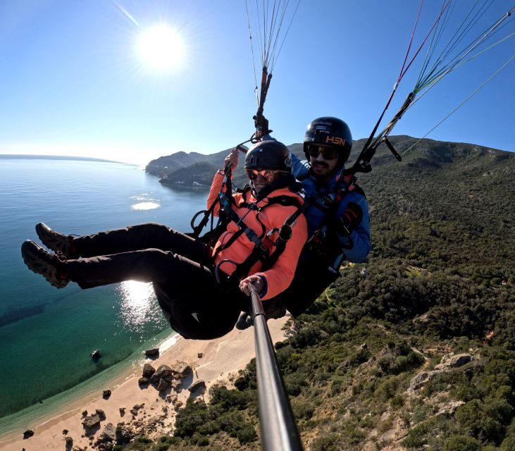 Lisbon: Paragliding Tandem Flight - A Closer Look at the Lisbon Paragliding Experience