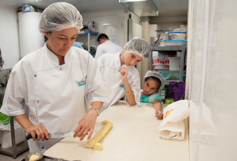 Lisbon: Pastel de Nata Masterclass at a Real Bakery - The Classroom Experience and Atmosphere