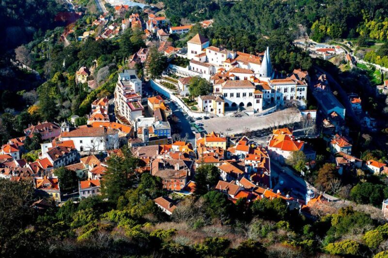 Lisbon: Pena Palace, Qta Regaleira, Moorish Castle & Cascais - FAQs