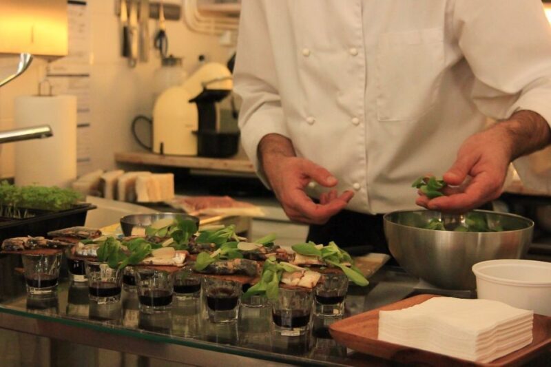 Lisbon: Portuguese Petiscos Tasting Tour by E-Bike - Who Should Consider This Tour?