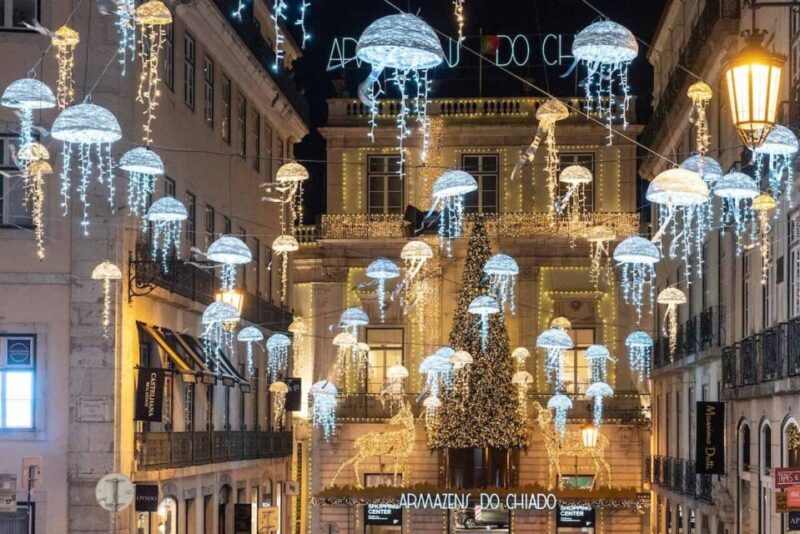 Lisbon: Private Christmas Lights Tour by Tuk-Tuk - FAQ