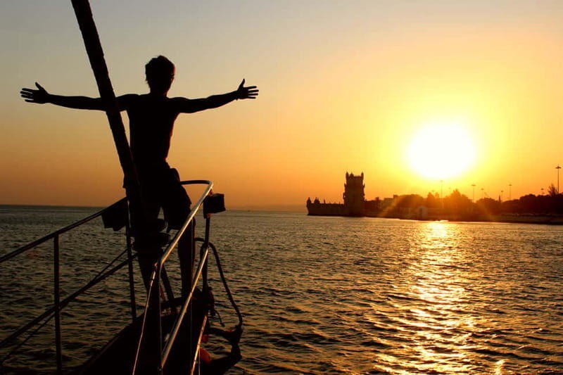 Lisbon: Private cruise on a Vintage Sailboat - Discover Lisbon from the Water: An Authentic Experience