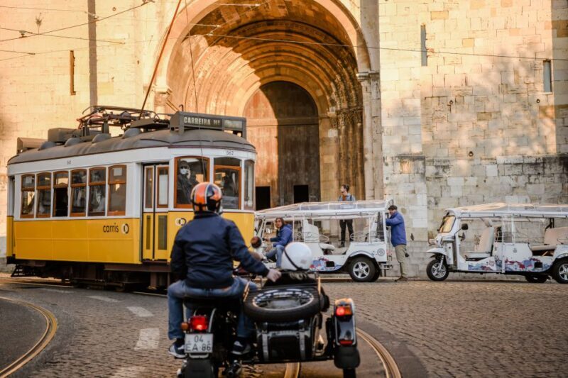 Lisbon: Private Food & Wine City Tour by Eco Tuk Tuk - Why This Tour Works Well for Travelers