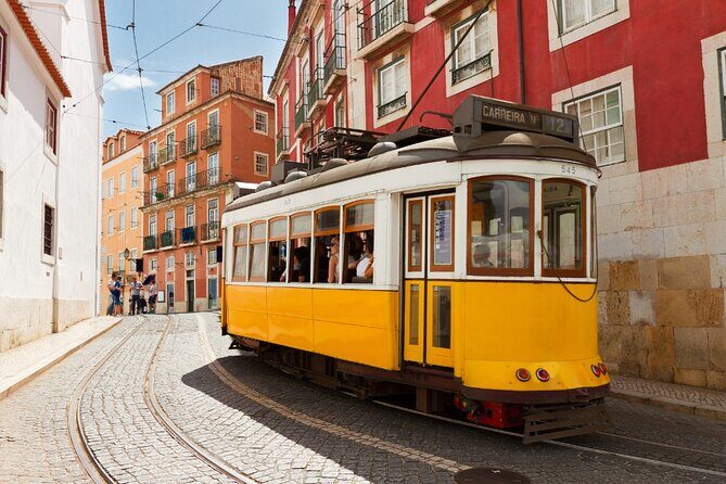 Lisbon Private ONE WAY transfer (IN or OUT) - Who Should Consider This Service?