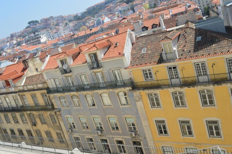 Lisbon: Private Rally for Families in German - Key Points