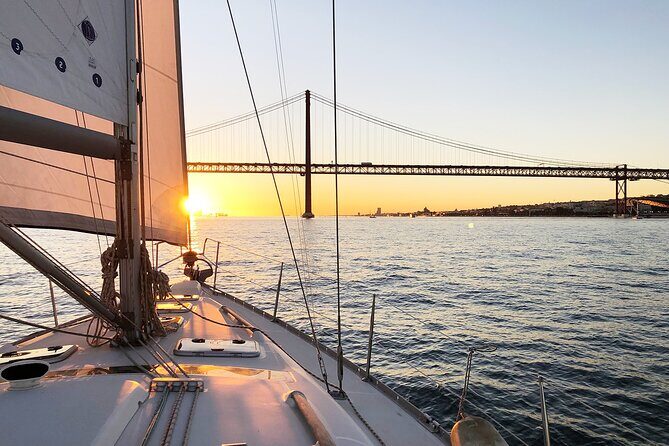 Lisbon: Private Sailing Tour Along the Tagus River - The Itinerary: What to Expect