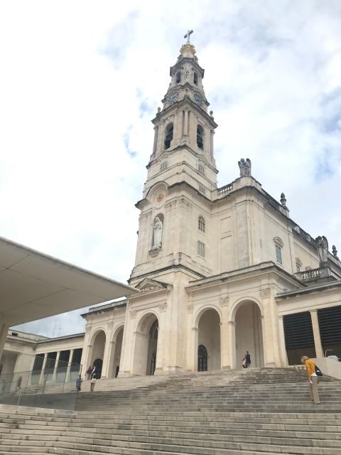 Lisbon: Private Sanctuary of Fátima half day Guided Tour - A Closer Look at the Itinerary