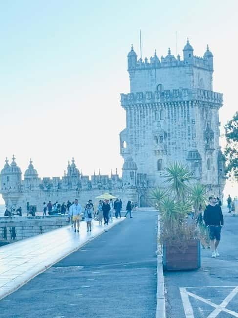 Lisbon: Private Sightseeing Tour by Tuk Tuk - Who Should Consider This Tour?