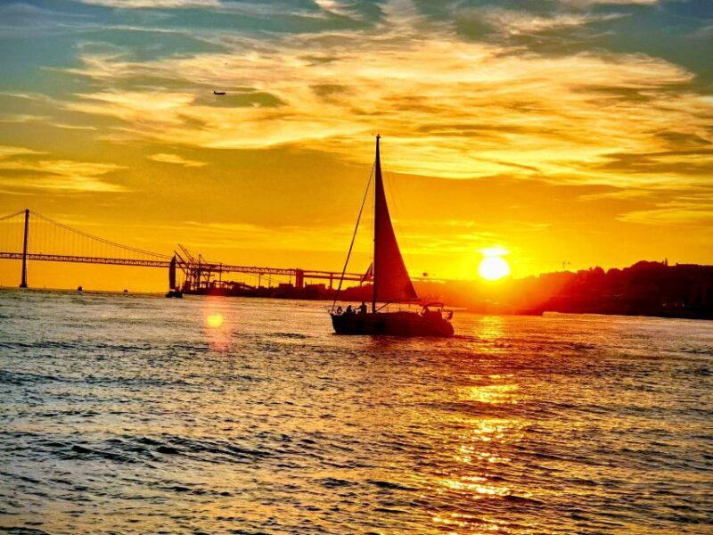 Lisbon: Private Sunset Cruise with Portuguese Wine - Key Points