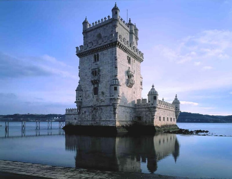 Lisbon: Private Tagus River Cruise with Drinks - What’s Included and What’s Not