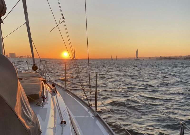 Lisbon: Private Tagus River Sunset Cruise on a Luxury Boat - FAQs