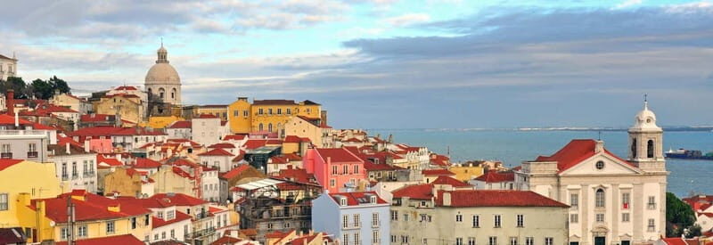 Lisbon: Private Tour in a Piaggio Ape Calessino - What This Tour Offers