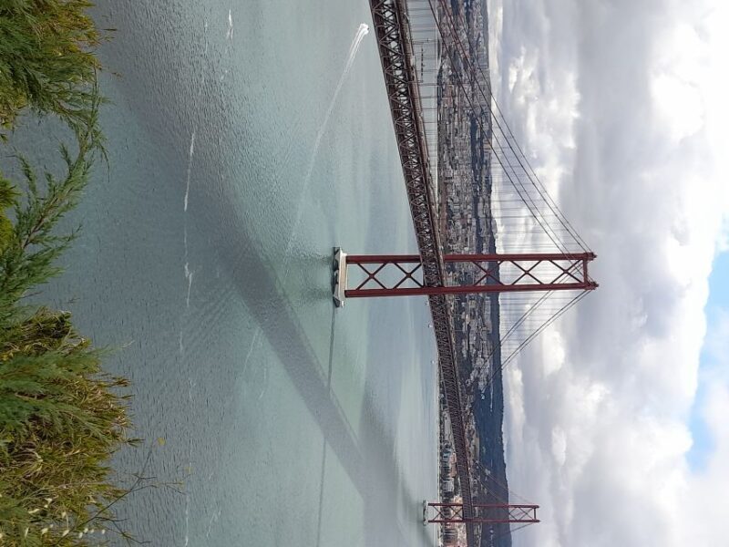 Lisbon: Private Tuk Tuk Tour Christ the King & Abril Bridge - The Experience and Value