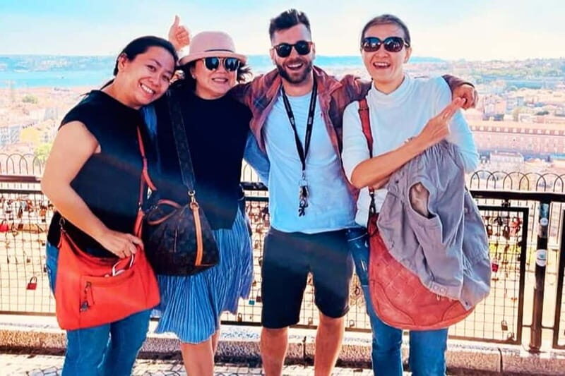 Lisbon: Private Tuk-Tuk Tour with Local Guide - Key Points