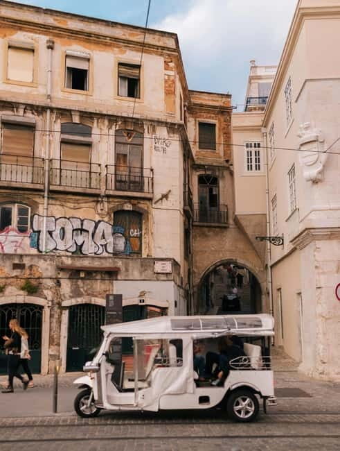 Lisbon: Private Tuk Tuk Tour with Professional Guide - What Travelers Say