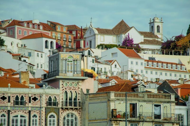 Lisbon: Private walking tour - Exploring Lisbon with a Private Guide
