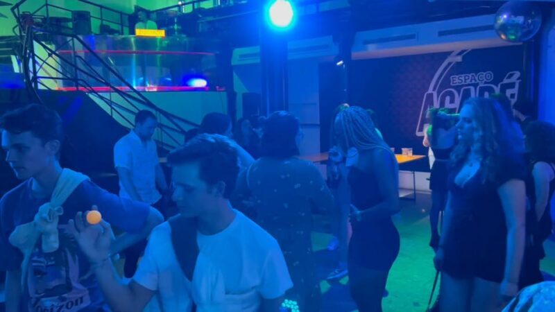 Lisbon Pub Crawl: Unlimited Drinks, Shots & V.I.P Club Entry - Key Points