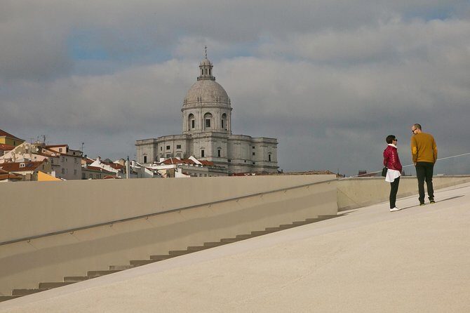 Lisbon River Walk - Sailors, Docks and Pipe Dreams - Key Points