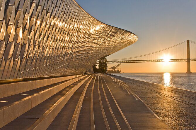 Lisbon River Walk - Sailors, Docks and Pipe Dreams - FAQs