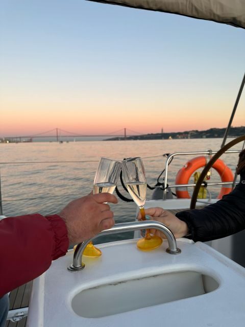 Lisbon: Romantic Cruise with Wine & Portuguese Tapas - FAQ