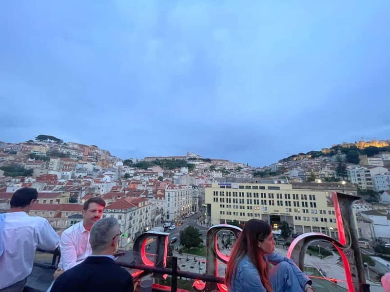 Lisbon : Rooftop Revelry: Sky Tour with 6 Rooftops & Drinks - Authentic Insights from Reviews