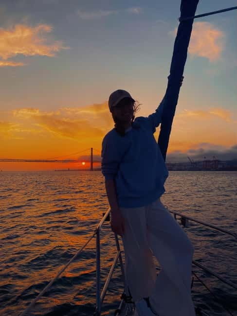 Lisbon: Sailboat Tour along the Coast,Sunset & Tasting - Is It Worth the Price?