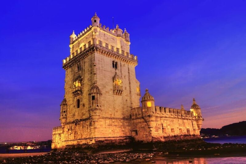 Lisbon: Sailboat Tour w/ Local Guide and Open Bar Green Wine - The Experience of the Open Bar and Social Vibe