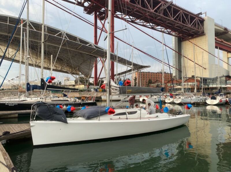 Lisbon: Sailboat Tour w/ Local Guide and Open Bar Green Wine - Comparing to Similar Experiences