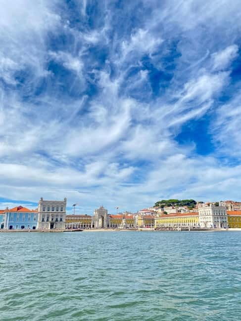 Lisbon Sailing Boat Tour: Beach Stop with snacks and drinks - Who Should Consider This Experience