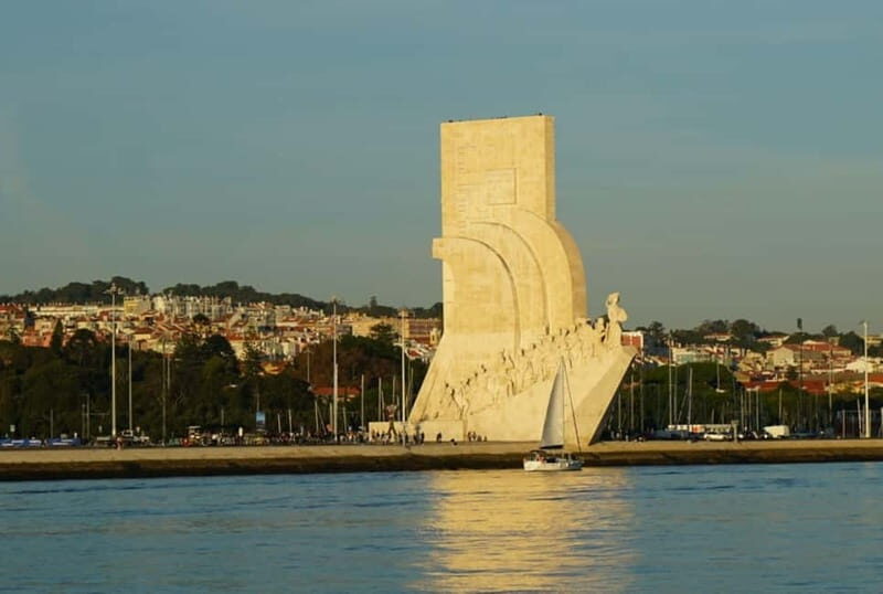 Lisbon: Sailing Boat Tour with Drinks - Key Points