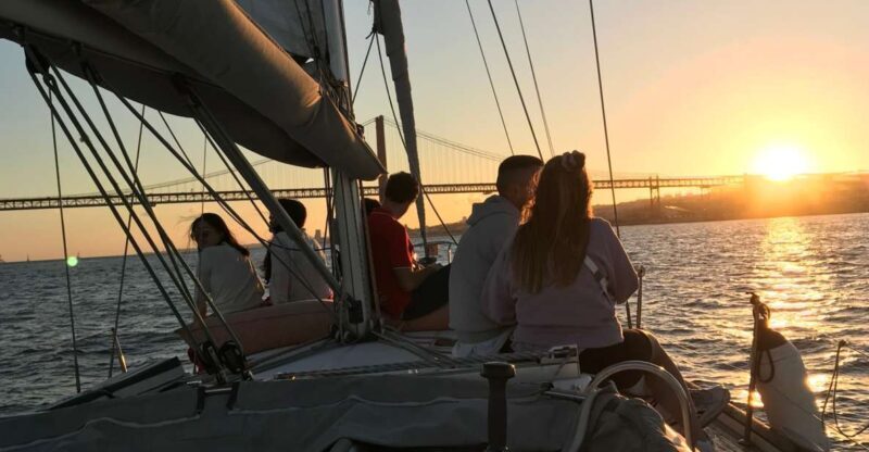 Lisbon: Sailing with history and wine - An In-Depth Look at the Lisbon Sailing Tour