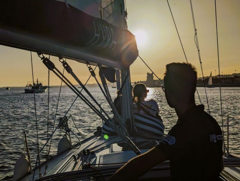 Lisbon: Scenic Day & Sunset Boat Tour with a Drink - An In-Depth Look at the Tour Experience