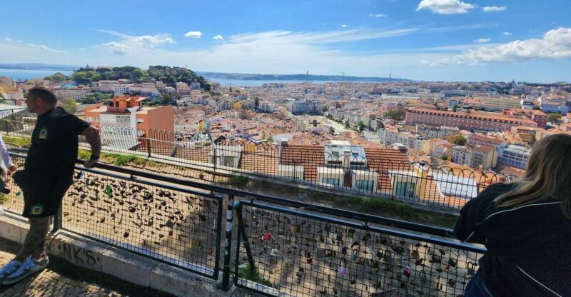 Lisbon - See the most important things in 8 hours. - Starting with a Personal Touch: What to Expect