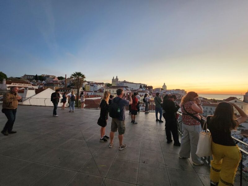 Lisbon - See the most important things in 8 hours. - Authenticity and Expertise: What Travelers Say