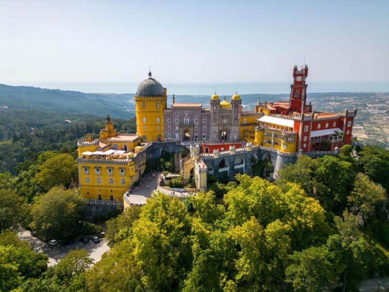 Lisbon: Sintra Golf Tee Time and Private Pena Palace Tour - The Golf Experience: Play Amongst the Best