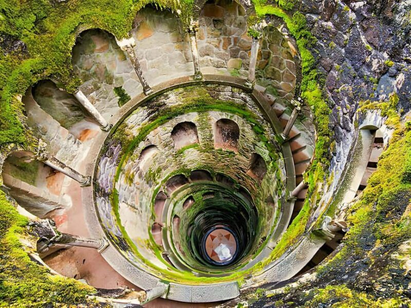 Lisbon: Sintra, Pena, Cabo, Cascais or Regaleria-Small Group - Sintra’s Historic Center: Free Time & Food