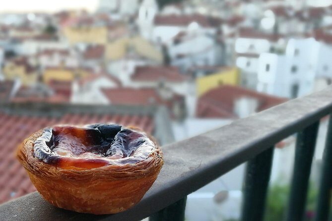 Lisbon Small-Group Food Tour with 18 Tastings in Alfama District - The Guiding Experience: Knowledge Meets Humor