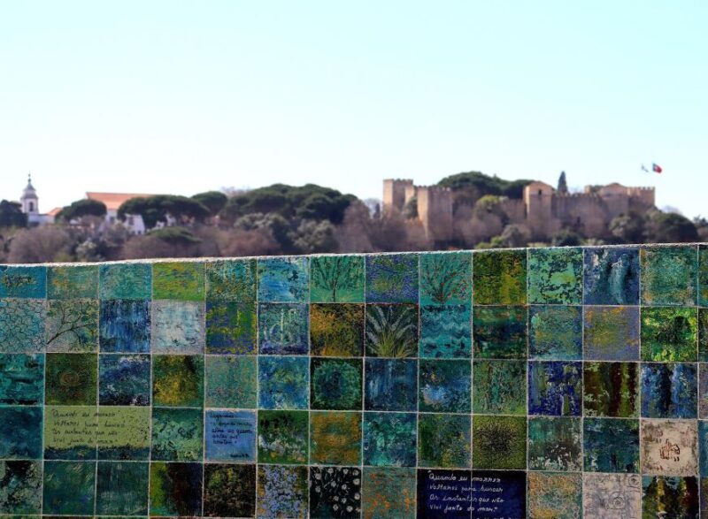 Lisbon: Street Art and Historical Walking Tour - Authenticity and Guide Expertise