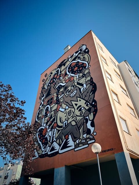 Lisbon: Street Art Lovers with Tuktuk - FAQs