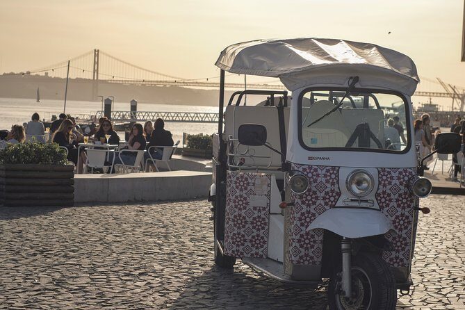 Lisbon Street Art - Private Tuk Tuk Tour with pickup - Why Choose This Tour?