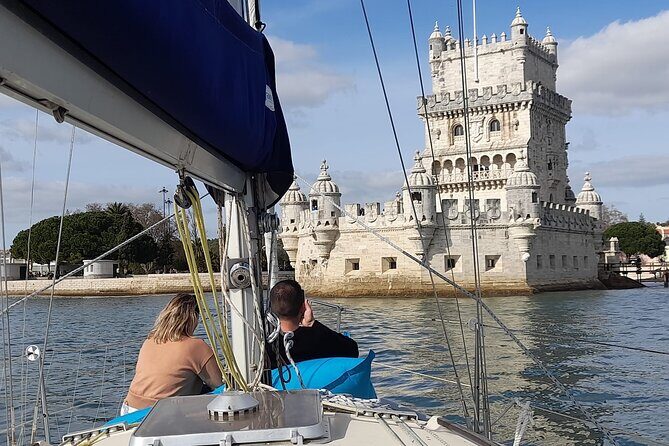 Lisbon: "Sunset" and "Day Tours" by boat, with drinks and Music. - The Crew and Service